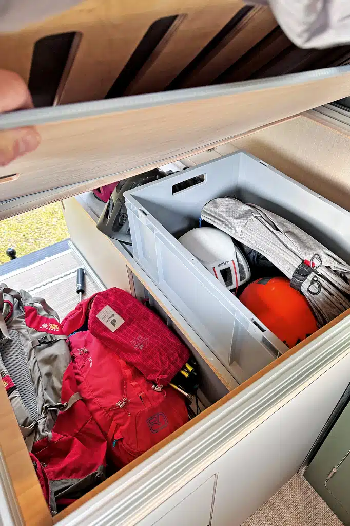 Camper-Test: Kompanja ZWEI für 4 bis 5 Personen - CamperVans Magazin